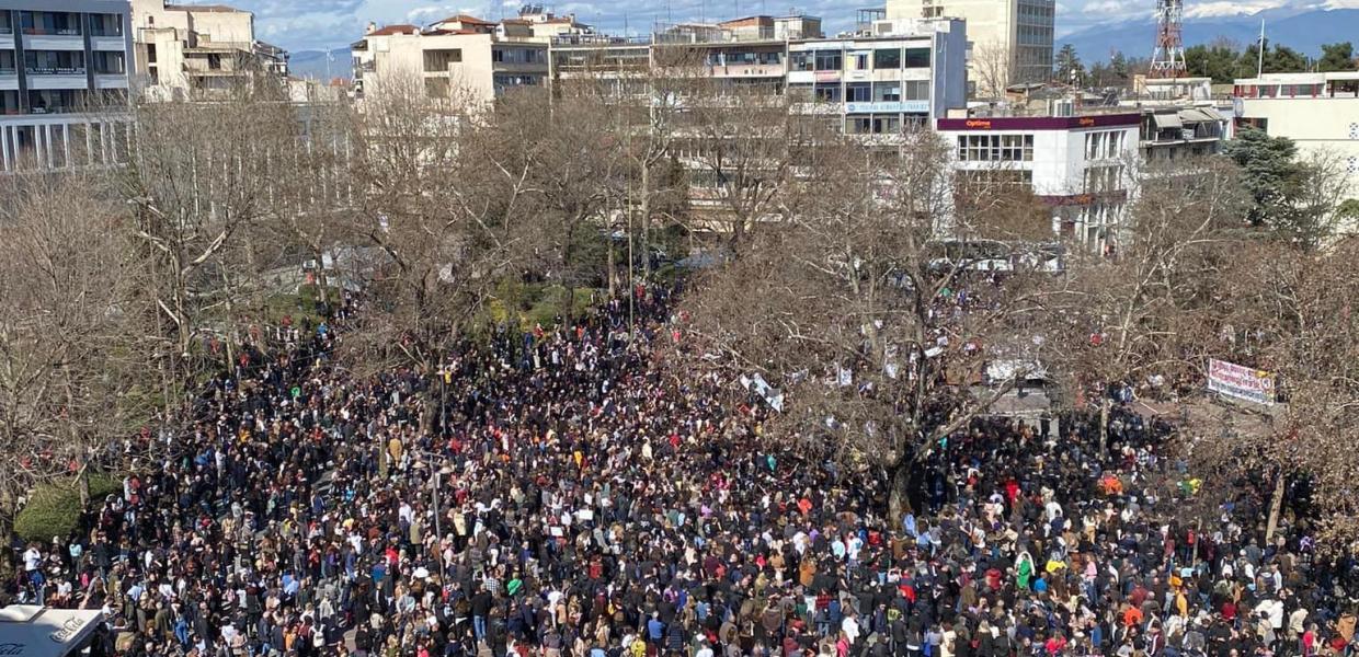 «Δεν έχω οξυγόνο»: Ξεσηκωμός στη Λάρισα για το σημερινό συλλαλητήριο ...