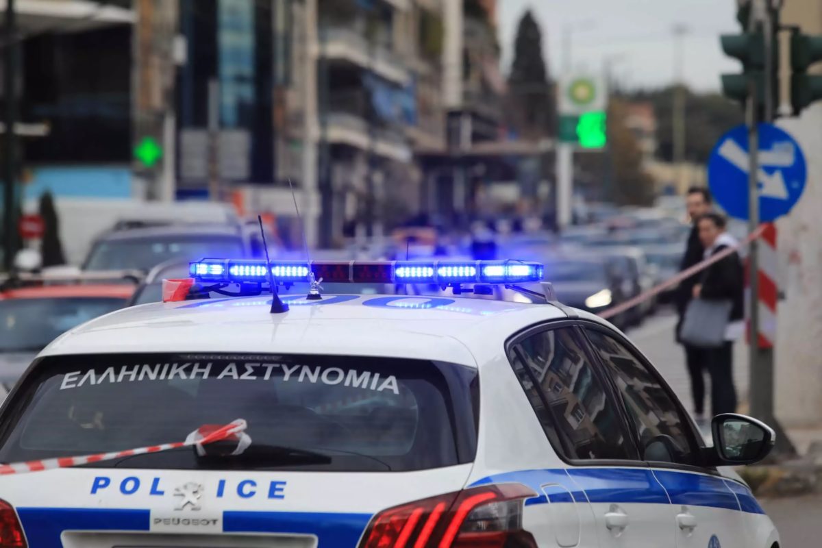 Στο φως δύο κυκλώματα παρασκευής και πώλησης «μαϊμού» αρωμάτων ...