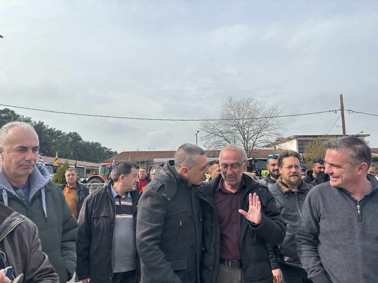 Η Περιφέρεια Θεσσαλίας στηρίζει τα αιτήματα των αγροτών - Κουρέτας ...
