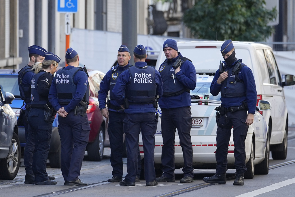 Συναγερμός στις Βρυξέλλες: Πυροβολισμοί στο μετρό – Η αστυνομία αναζητά ...