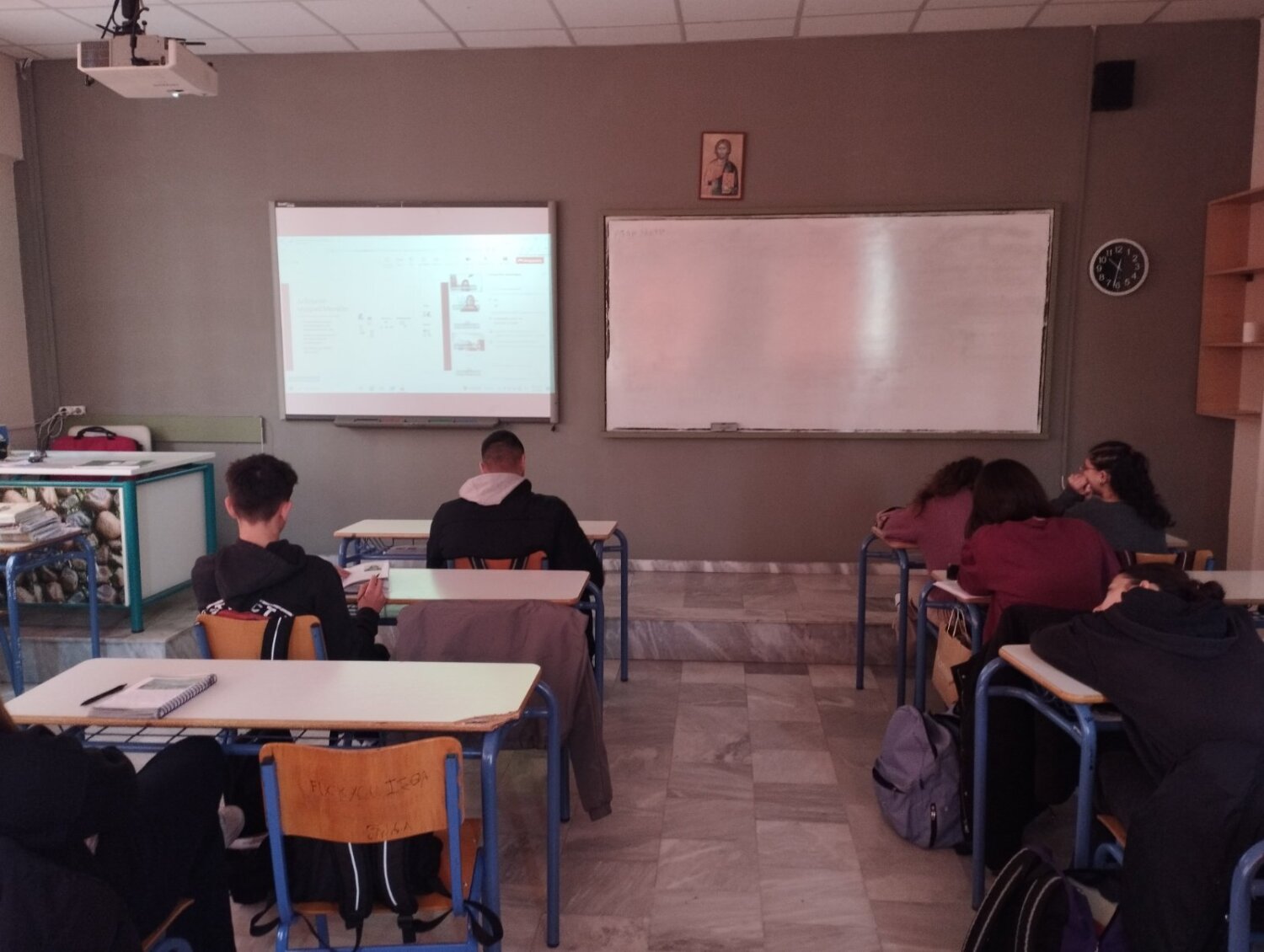 Το 12ο Γενικό Λύκειο Λάρισας συμμετείχε στη Διεθνή Μέρα Ασφαλούς ...