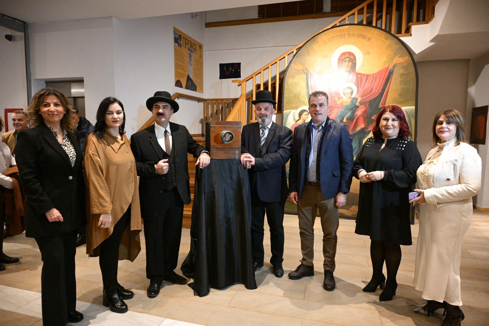 Εγκαινιάστηκε στο Λαογραφικό Μουσείο Λάρισας η έκθεση για τους αδελφούς ...