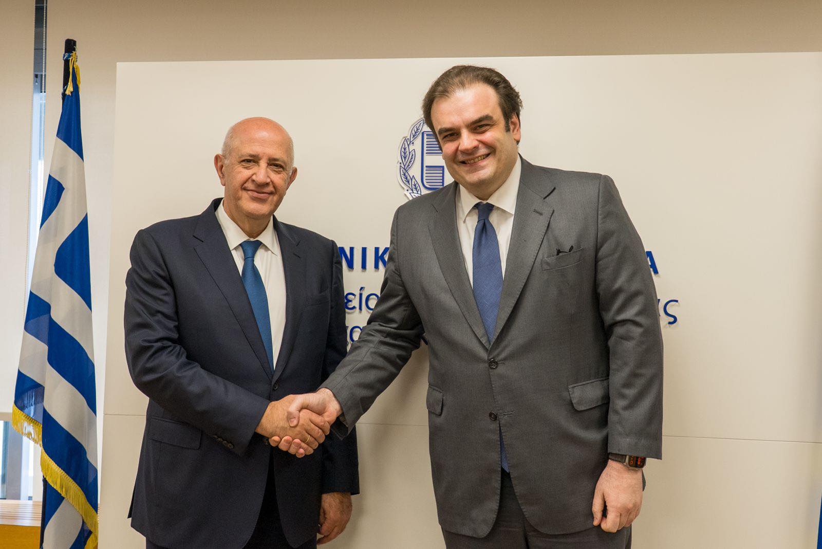 Πιερρακάκης: Συναντήθηκε με τον πρόεδρο του ΣΕΒ – Τι συζήτησαν ...