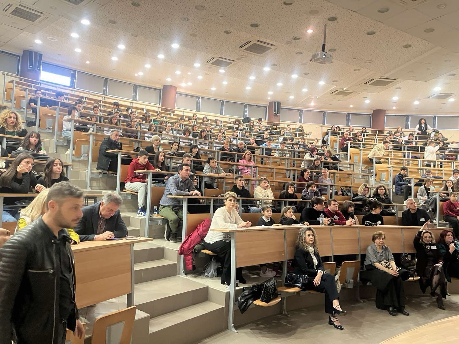 Λάρισα: Ενδιαφέρουσα διημερίδα στο Γαιόπολις για τα Πρότυπα και ...