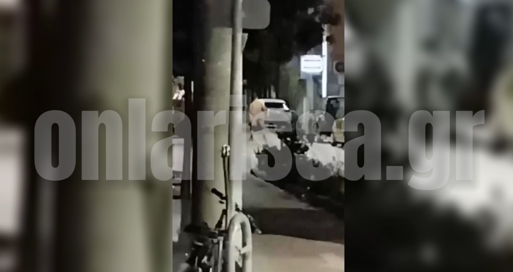 Λάρισα: Άκουγε μουσική και έπινε ποτό γυμνός στη μέση του δρόμου ...