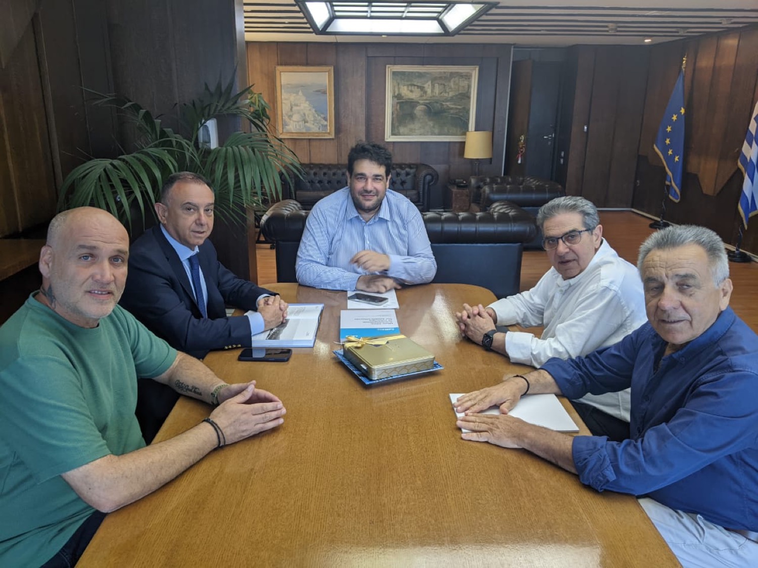 Συνάντηση του Δημάρχου Φαρσαλων, Μάκη Εσκίογλου με τους υπουργούς ...