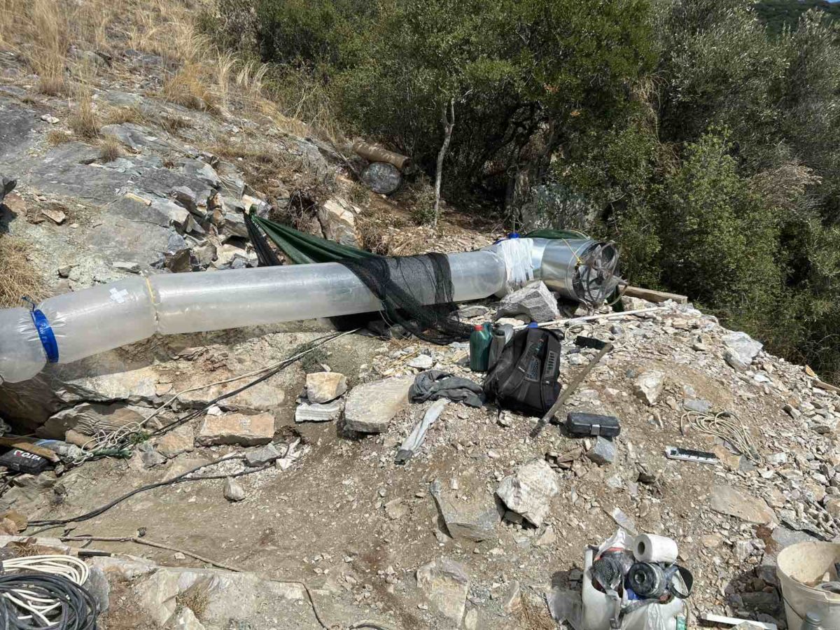 Αίσιο τέλος για τον 53χρονο που είχε παγιδευτεί σε σπηλιά στη Λάρισα ...