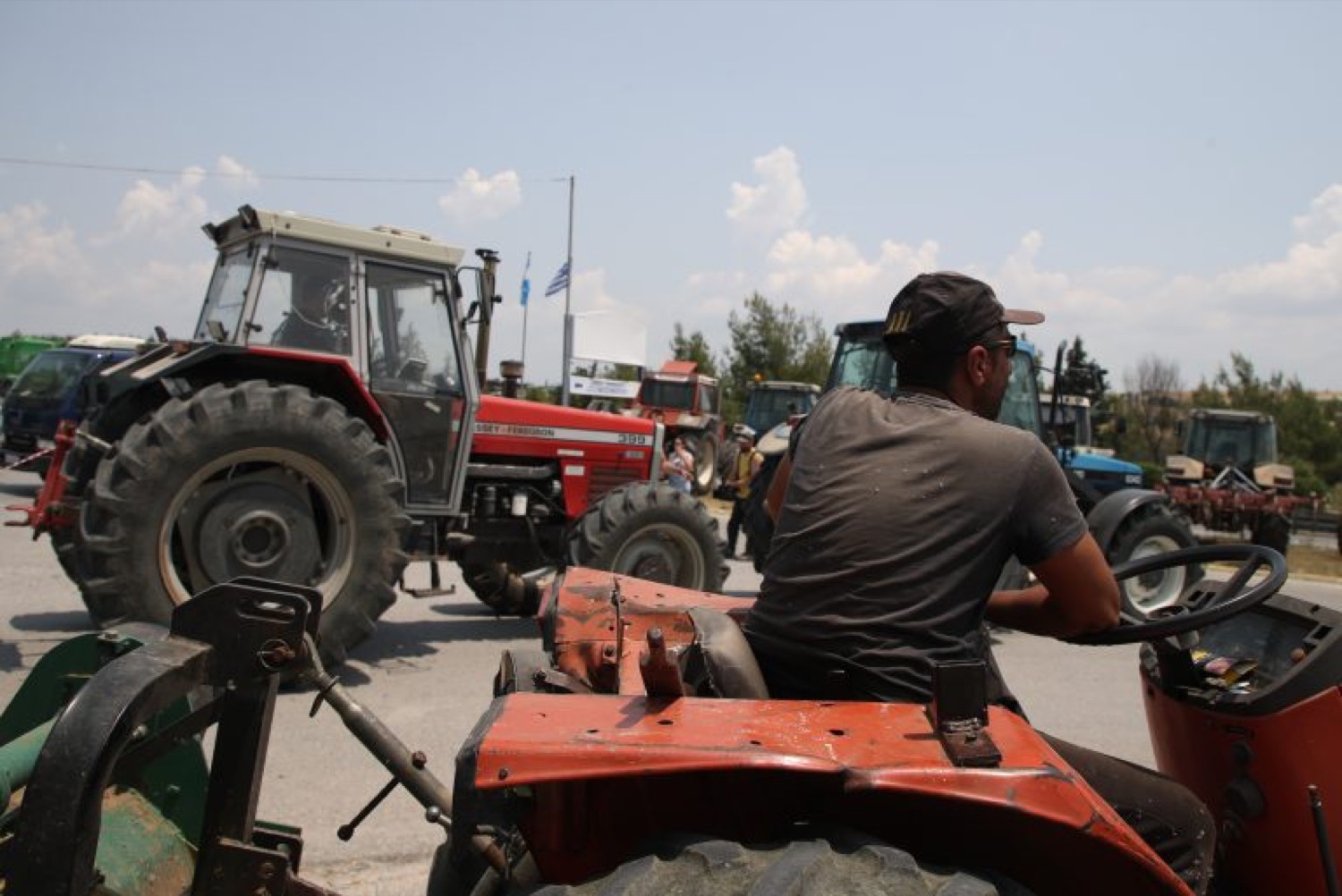 Απογοήτευση από αγρότες και κτηνοτρόφους Λάρισας μετά την συνάντηση με ...