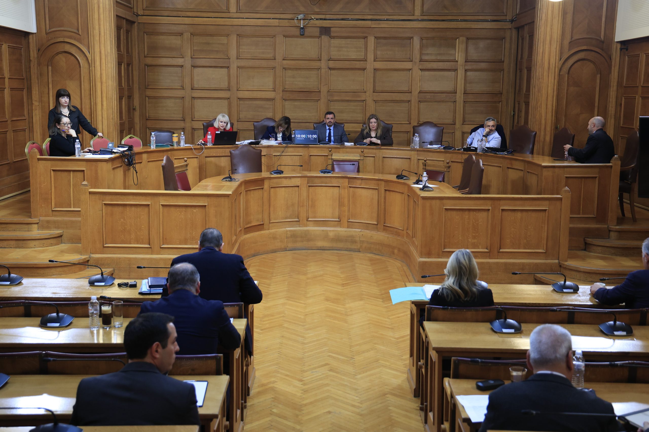 Βουλή: Την κλήτευση του διευθύνοντος συμβούλου της «Cognitera ΑΕ» θα ...