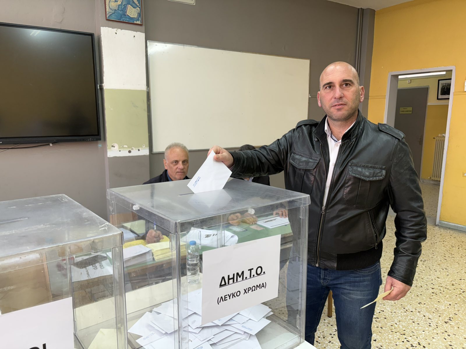 Λάρισα: Ικανοποιητική η προσέλευση στις κάλπες για τις εσωκομματικές ...