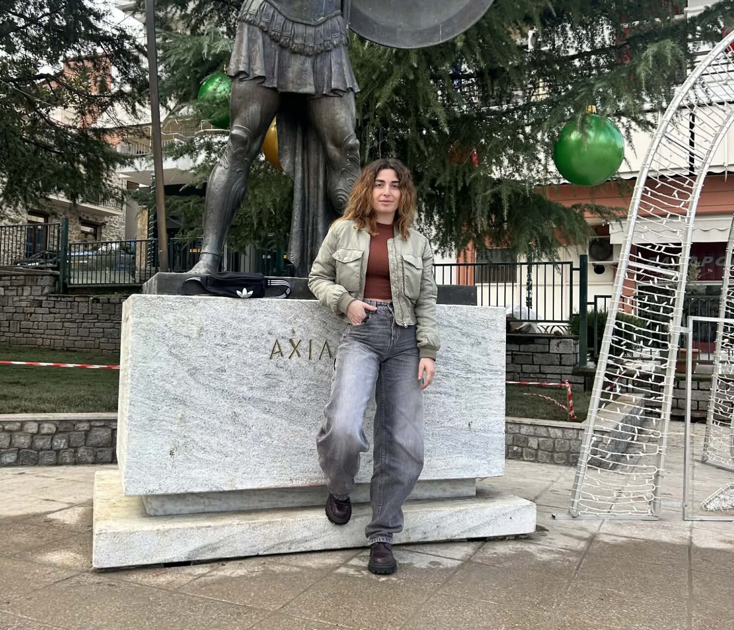 Από τα Φαρσαλα στον Άγιο Δομίνικο: Η Δήμητρα Λιάγγα στο νέο «Survivor ...