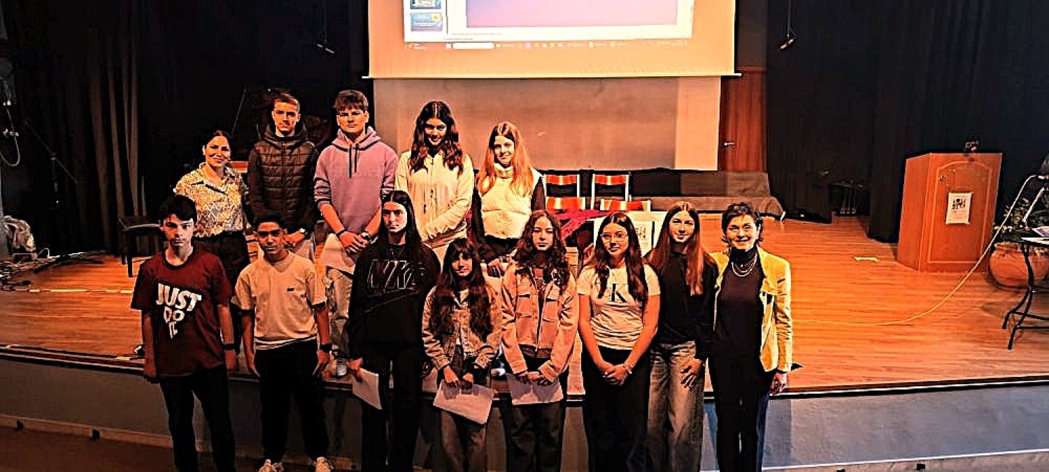 Η Περιβαλλοντική Ομάδα του 2ου Γυμνασίου Τυρνάβου στο 15ο Μαθητικό ...
