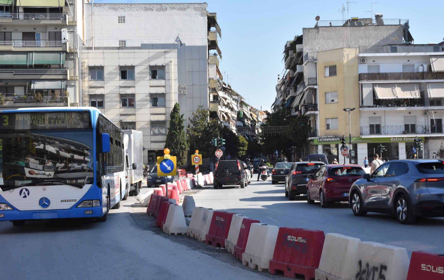 Λάρισα: Αποκαταστάθηκε η λειτουργία των φωτεινών σηματοδοτών στη ...